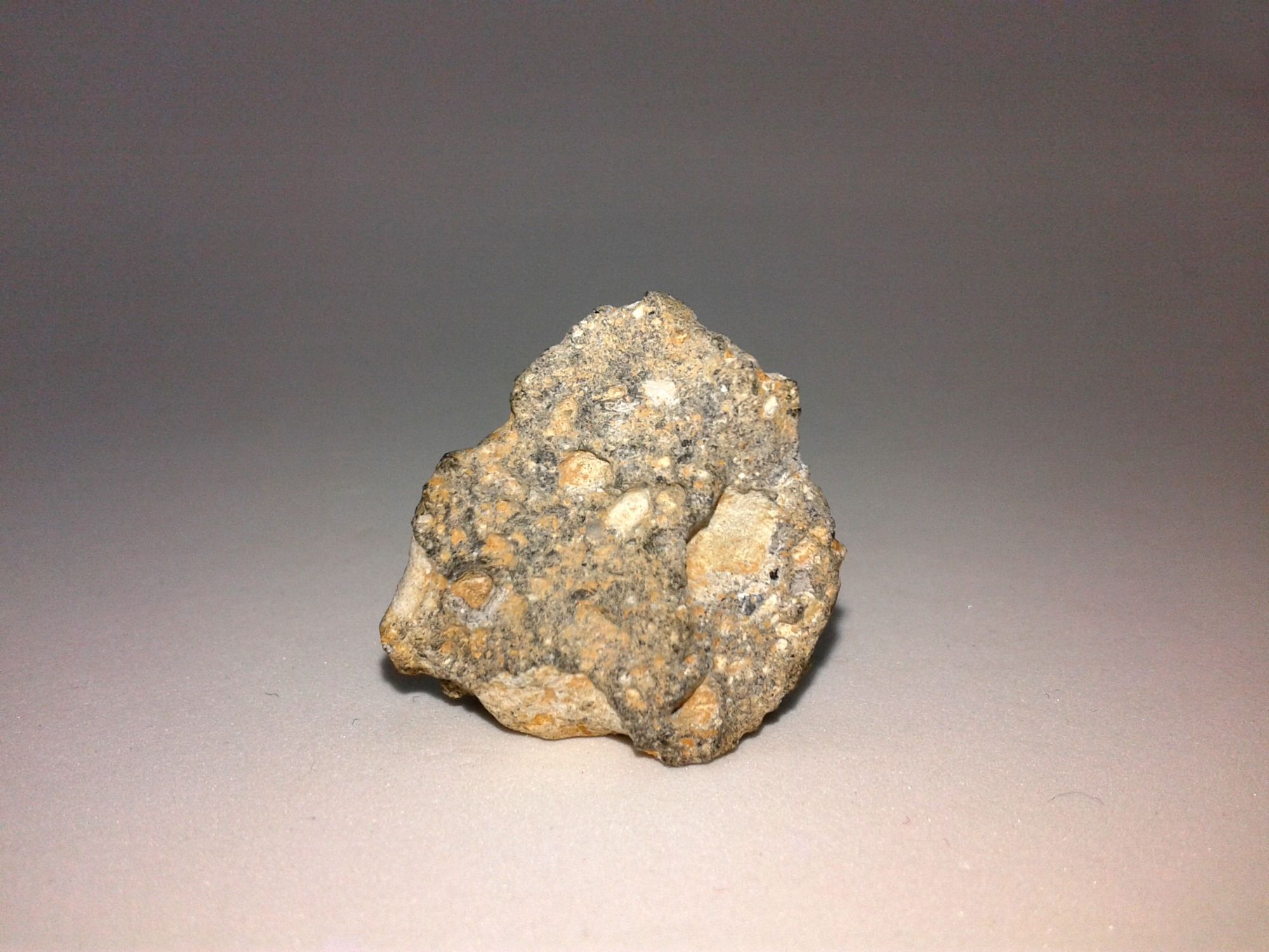 lunar meteorite types